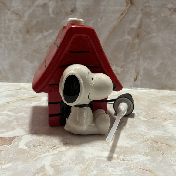 Peanuts | Bath | Peanuts Snoopy With His Dog House Lotion Soap ...